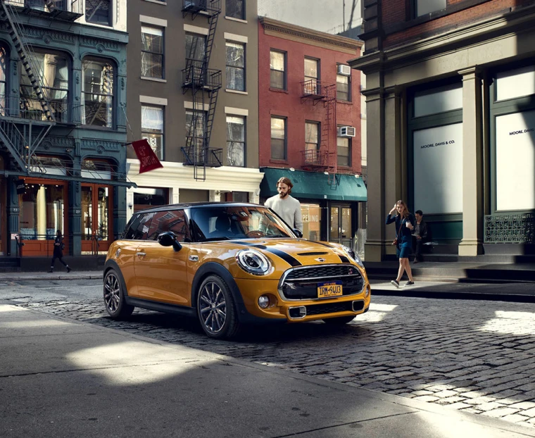 Berry Chiswick | Authorised MINI Retailer